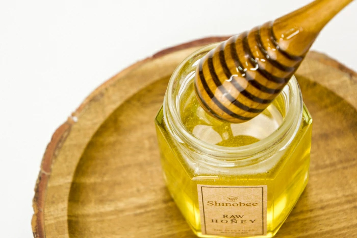 こだわりの生はちみつ3種と生はちみつ漬けの3種の6本セット Shinobee Honey ｜ G-Call ふるさと納税